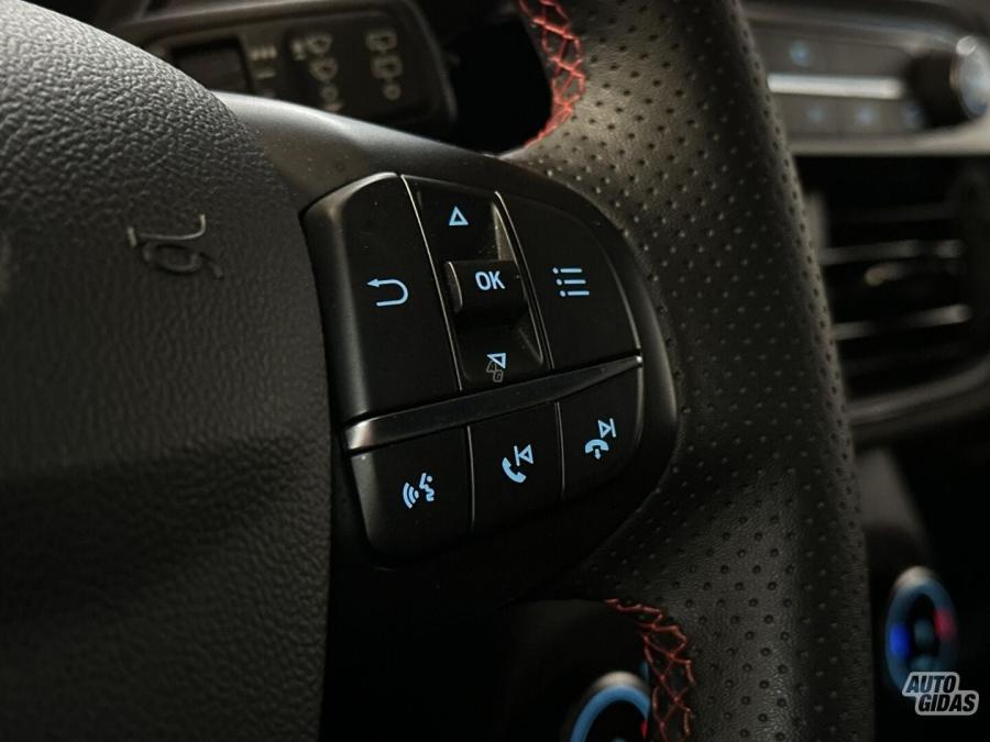 Sarkans Ford Kuga 2023 Viļņa, ar dzinēja tilpumu 2.50 L un nobraukumu 47 tūkst. km par 27000 €, foto 20 vietnē AUTOMOTO.COM.LV