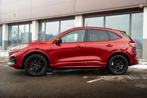 Sarkans Ford Kuga 2024 Viļņa, ar dzinēja tilpumu 2.49 L un nobraukumu 26 tūkst. km par 24950 €, foto 2 vietnē AUTOMOTO.COM.LV
