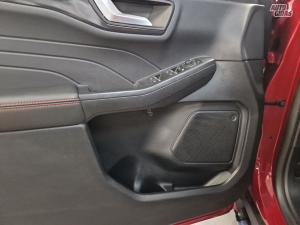 Red Ford Kuga 2024 in Vilnius, with an engine capacity of 2.50 L and mileage of 36 thousand km for 24900 €, photo 15 on AUTOMOTO.COM.LV