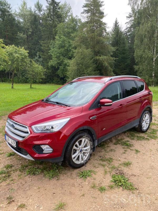 Sarkans Ford Kuga 2018 Jēkabpils, ar dzinēja tilpumu 2.00 L un nobraukumu 96 tūkst. km par 11000 €, foto 1 vietnē AUTOMOTO.COM.LV