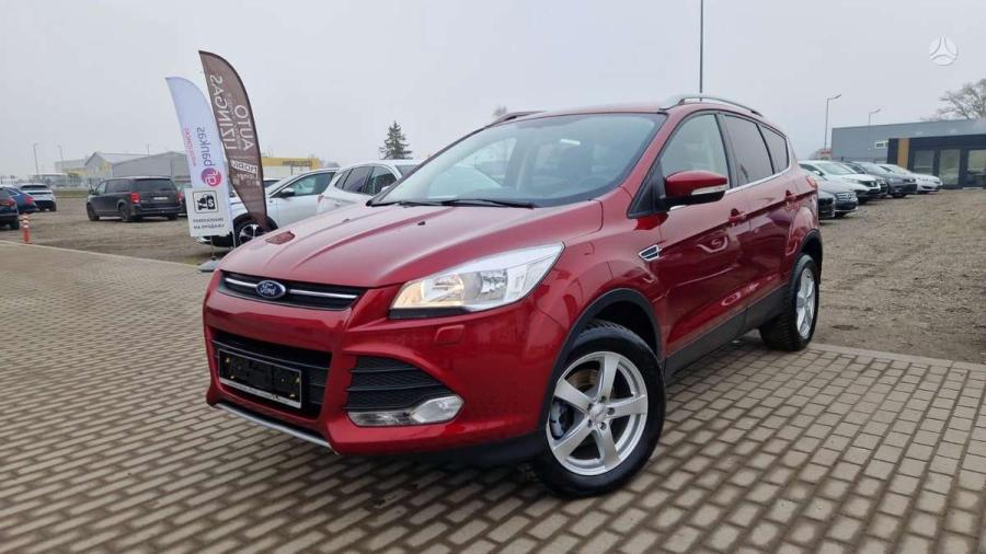 Red Ford Kuga 2015 in Marijampole, with an engine capacity of 1.50 L and mileage of 157 thousand km for 8500 €, photo 2 on AUTOMOTO.COM.LV