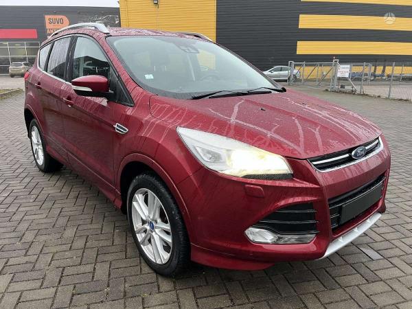 Sarkans Ford Kuga 2016 Tauragė, ar dzinēja tilpumu 2.00 L un nobraukumu 300 tūkst. km par 8500 €, foto 1 vietnē AUTOMOTO.COM.LV