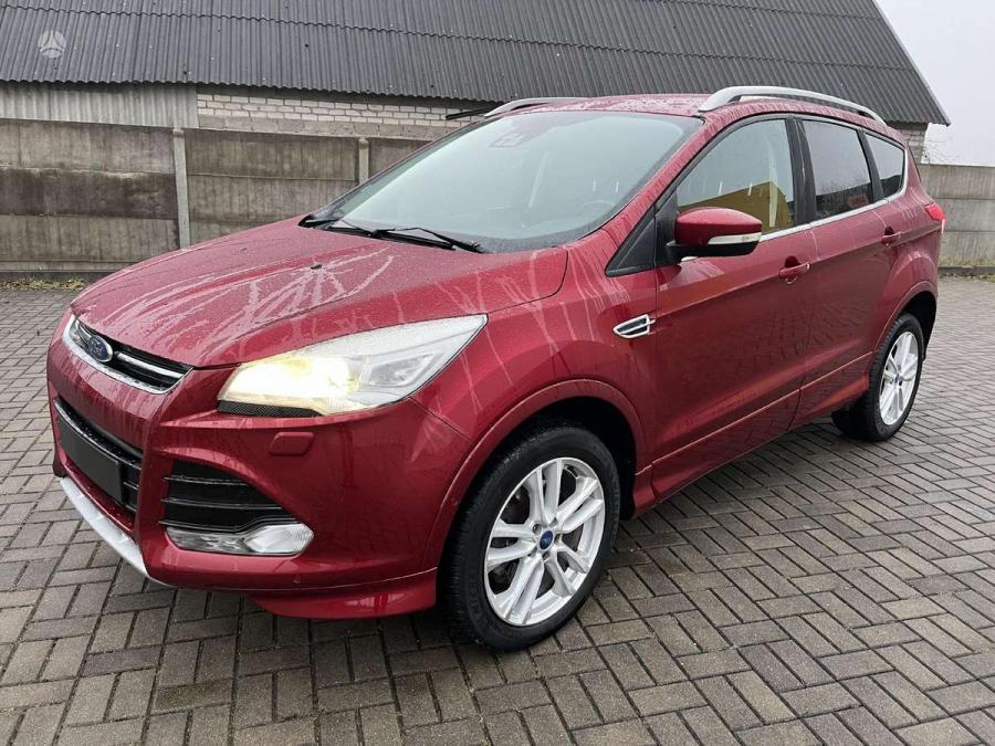 Red Ford Kuga 2016 in Taurage, with an engine capacity of 2.00 L and mileage of 300 thousand km for 8500 €, photo 7 on AUTOMOTO.COM.LV