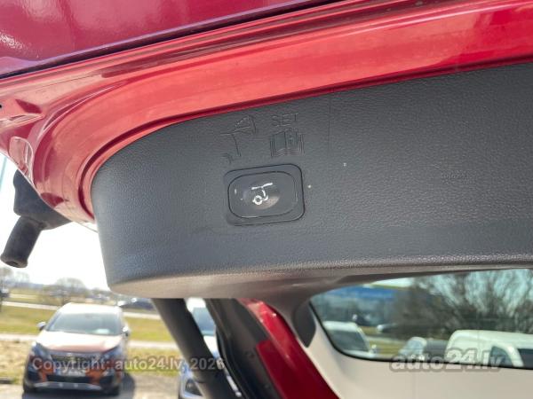 Ford Kuga 2018 Tartu, ar dzinēja tilpumu 2.00 L un nobraukumu 150 tūkst. km par 13990 €, foto 10 vietnē AUTOMOTO.COM.LV