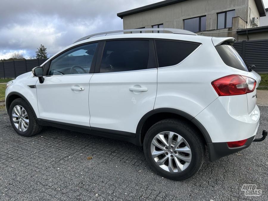 White Ford Kuga 2008 in Vilnius, with an engine capacity of 2.00 L and mileage of 295 thousand km for 4600 €, photo 4 on AUTOMOTO.COM.LV