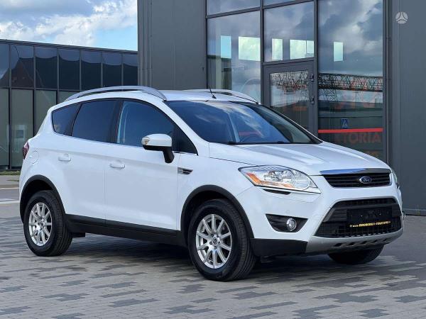 White Ford Kuga 2008 in Siauliai, with an engine capacity of 2.00 L and mileage of 277 thousand km for 4950 €, photo 2 on AUTOMOTO.COM.LV