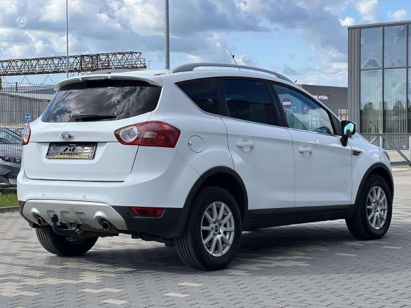 White Ford Kuga 2008 in Siauliai, with an engine capacity of 2.00 L and mileage of 277 thousand km for 4950 €, photo 8 on AUTOMOTO.COM.LV