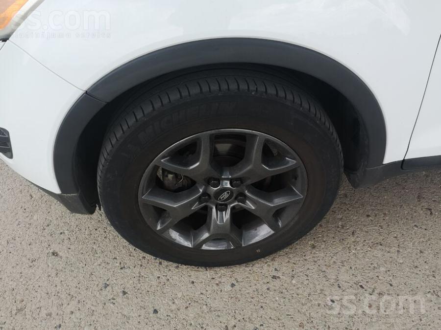 Balts Ford Kuga 2008 Rīga, ar dzinēja tilpumu 2.00 L un nobraukumu 0 tūkst. km par 4290 €, foto 9 vietnē AUTOMOTO.COM.LV