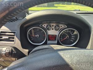 Balts Ford Kuga 2008 Daugavpils, ar dzinēja tilpumu 2.00 L un nobraukumu 312 tūkst. km par 3300 €, foto 9 vietnē AUTOMOTO.COM.LV