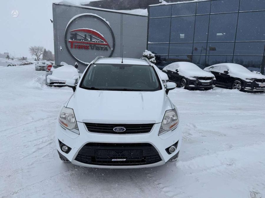 White Ford Kuga 2009 in Telschi, with an engine capacity of 2.00 L and mileage of 267 thousand km for 5500 €, photo 1 on AUTOMOTO.COM.LV