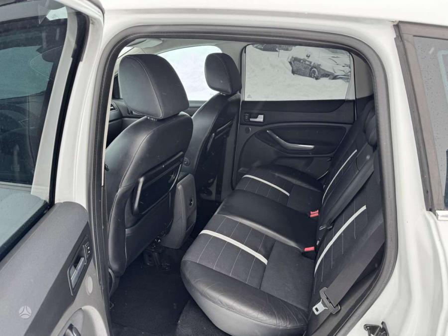 Balts Ford Kuga 2009 Telšiai, ar dzinēja tilpumu 2.00 L un nobraukumu 267 tūkst. km par 5500 €, foto 16 vietnē AUTOMOTO.COM.LV