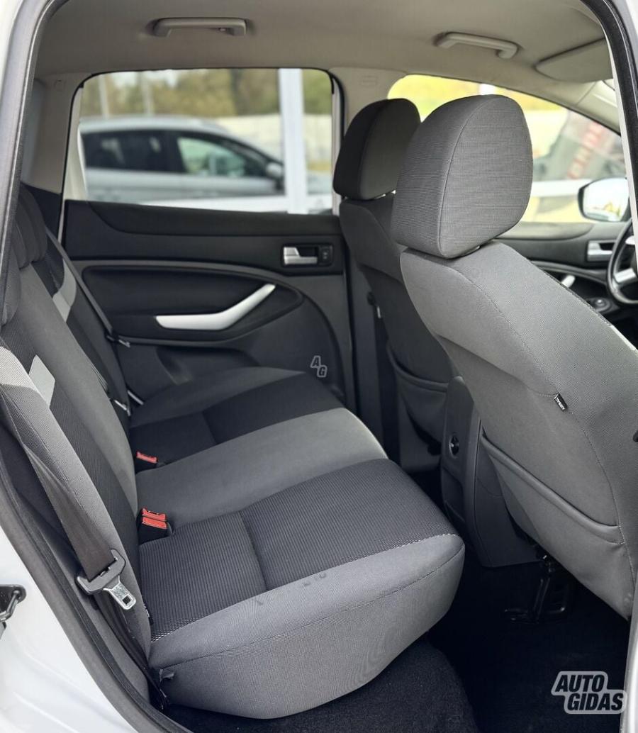 White Ford Kuga 2009 in Radviliskis, with an engine capacity of 2.00 L and mileage of 237 thousand km for 4650 €, photo 26 on AUTOMOTO.COM.LV