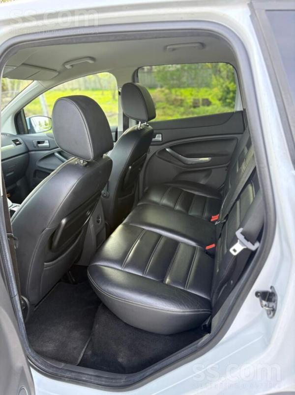 Balts Ford Kuga 2009 Valmiera, ar dzinēja tilpumu 2.00 L un nobraukumu 278 tūkst. km par 4700 €, foto 8 vietnē AUTOMOTO.COM.LV