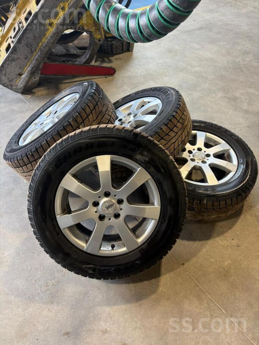 Balts Ford Kuga 2009 Valmiera, ar dzinēja tilpumu 2.00 L un nobraukumu 278 tūkst. km par 4700 €, foto 14 vietnē AUTOMOTO.COM.LV