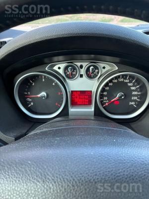 Balts Ford Kuga 2009 Rīga, ar dzinēja tilpumu 2.00 L un nobraukumu 286 tūkst. km par 4000 €, foto 8 vietnē AUTOMOTO.COM.LV