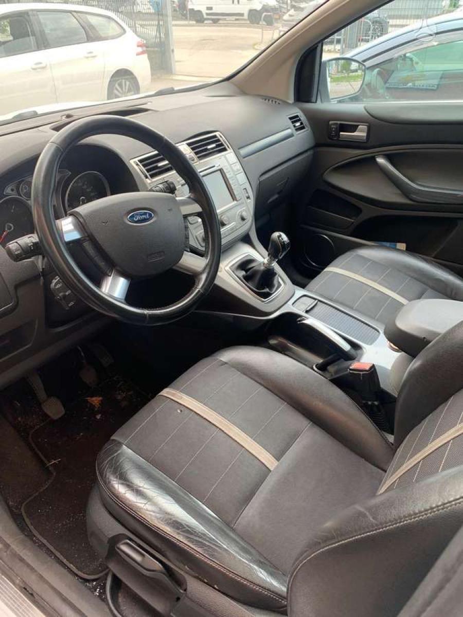 White Ford Kuga 2009 in Kaunas, with an engine capacity of 2.00 L and mileage of 360 thousand km for 2150 €, photo 6 on AUTOMOTO.COM.LV