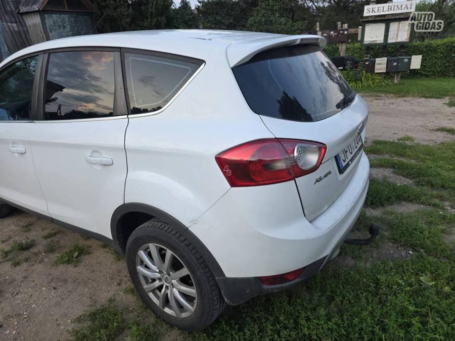 White Ford Kuga 2009 in Kaunas, with an engine capacity of 2.00 L and mileage of 410 thousand km for 3200 €, photo 6 on AUTOMOTO.COM.LV
