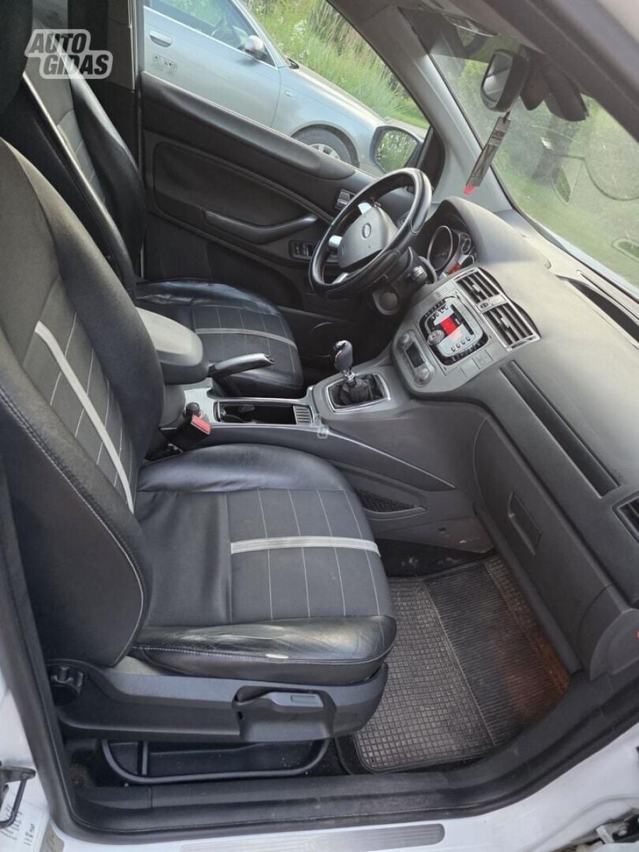 White Ford Kuga 2009 in Kaunas, with an engine capacity of 2.00 L and mileage of 410 thousand km for 3200 €, photo 10 on AUTOMOTO.COM.LV