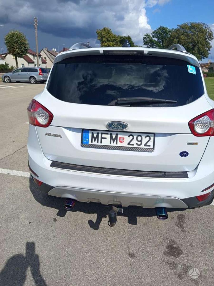 White Ford Kuga 2009 in Kazlu Ruda, with an engine capacity of 2.00 L and mileage of 277 thousand km for 5250 €, photo 6 on AUTOMOTO.COM.LV