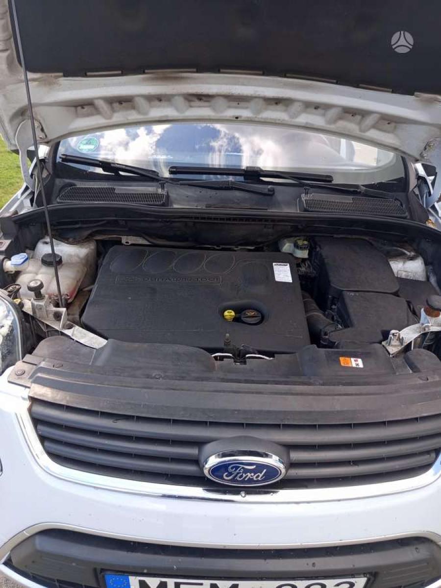 White Ford Kuga 2009 in Kazlu Ruda, with an engine capacity of 2.00 L and mileage of 277 thousand km for 5250 €, photo 10 on AUTOMOTO.COM.LV