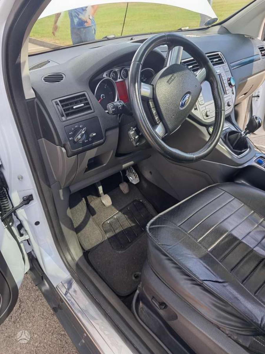 White Ford Kuga 2009 in Kazlu Ruda, with an engine capacity of 2.00 L and mileage of 277 thousand km for 5250 €, photo 15 on AUTOMOTO.COM.LV