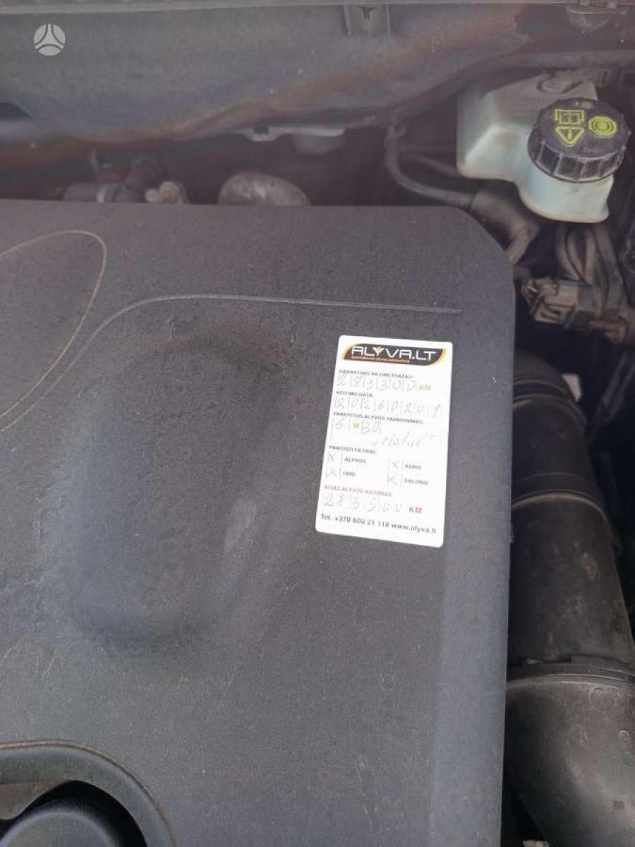 White Ford Kuga 2009 in Kazlu Ruda, with an engine capacity of 2.00 L and mileage of 277 thousand km for 5250 €, photo 24 on AUTOMOTO.COM.LV