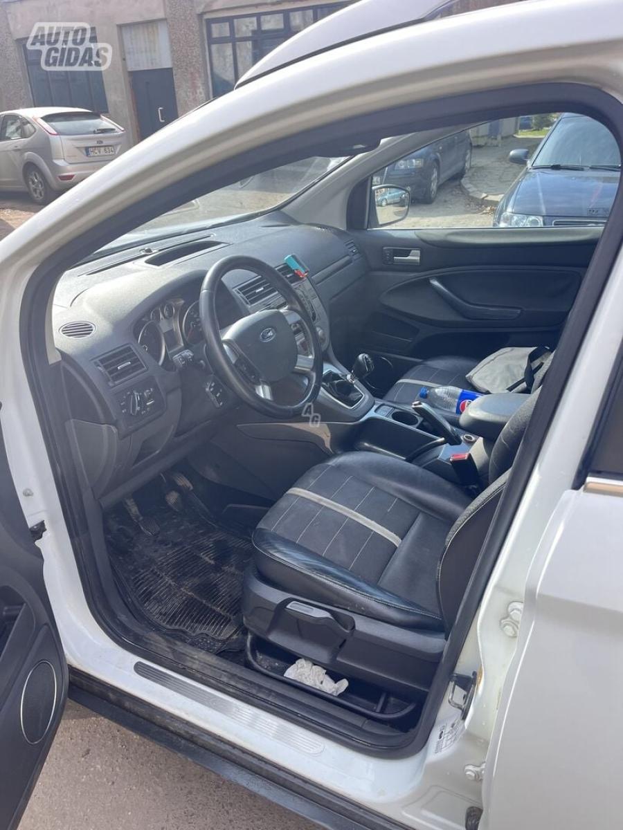 Balts Ford Kuga 2009 Viļņa, ar dzinēja tilpumu 2.00 L un nobraukumu 324 tūkst. km par 3000 €, foto 5 vietnē AUTOMOTO.COM.LV