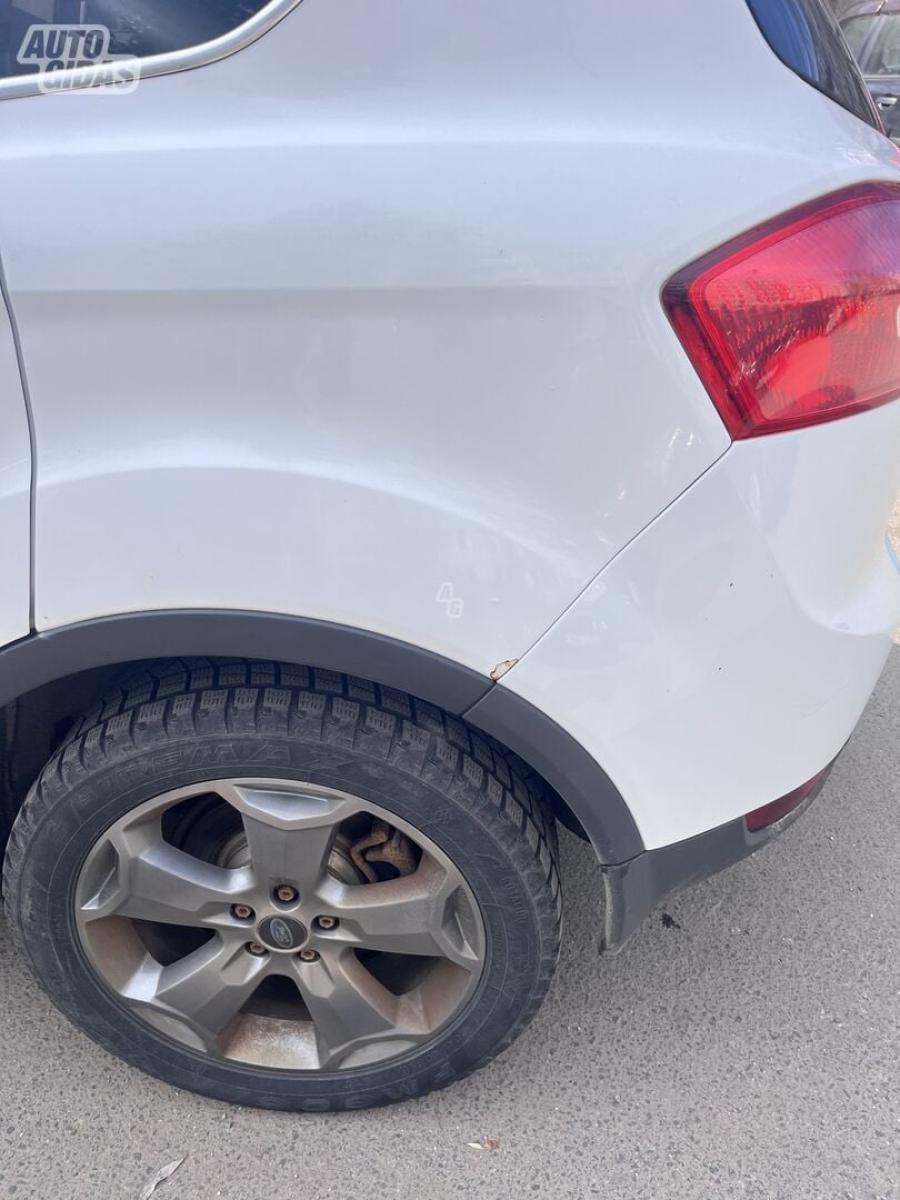 Balts Ford Kuga 2009 Viļņa, ar dzinēja tilpumu 2.00 L un nobraukumu 324 tūkst. km par 3000 €, foto 9 vietnē AUTOMOTO.COM.LV