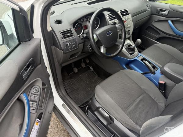 White Ford Kuga 2009 in Alytus, with an engine capacity of 2.00 L and mileage of 228 thousand km for 3680 €, photo 10 on AUTOMOTO.COM.LV
