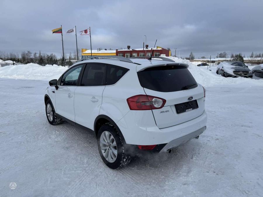 Balts Ford Kuga 2010 Telšiai, ar dzinēja tilpumu 2.00 L un nobraukumu 257 tūkst. km par 5800 €, foto 5 vietnē AUTOMOTO.COM.LV