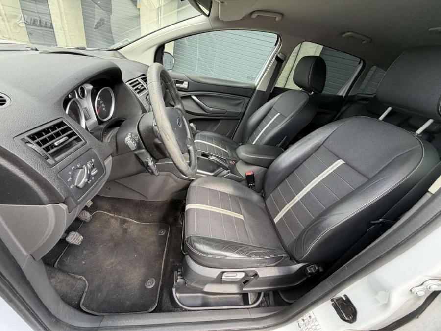 Balts Ford Kuga 2010 Šauļi, ar dzinēja tilpumu 2.00 L un nobraukumu 254 tūkst. km par 4400 €, foto 12 vietnē AUTOMOTO.COM.LV