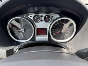 Balts Ford Kuga 2010 Šauļi, ar dzinēja tilpumu 2.00 L un nobraukumu 254 tūkst. km par 4400 €, foto 15 vietnē AUTOMOTO.COM.LV