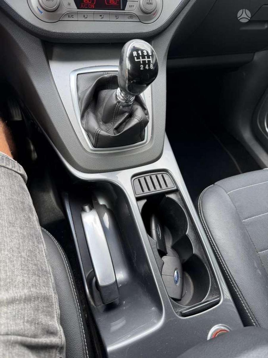 Balts Ford Kuga 2010 Šauļi, ar dzinēja tilpumu 2.00 L un nobraukumu 254 tūkst. km par 4400 €, foto 17 vietnē AUTOMOTO.COM.LV