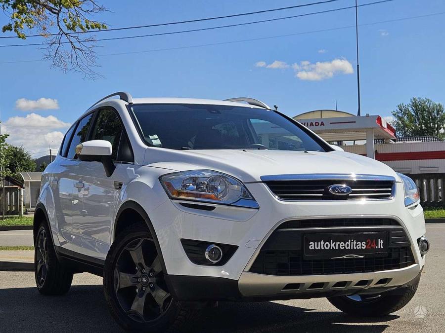 White Ford Kuga 2010 in Siauliai, with an engine capacity of 2.00 L and mileage of 254 thousand km for 5950 €, photo 4 on AUTOMOTO.COM.LV