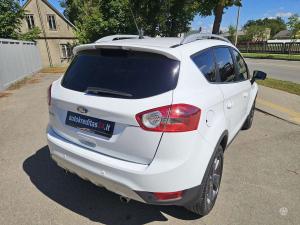 White Ford Kuga 2010 in Siauliai, with an engine capacity of 2.00 L and mileage of 254 thousand km for 5950 €, photo 5 on AUTOMOTO.COM.LV