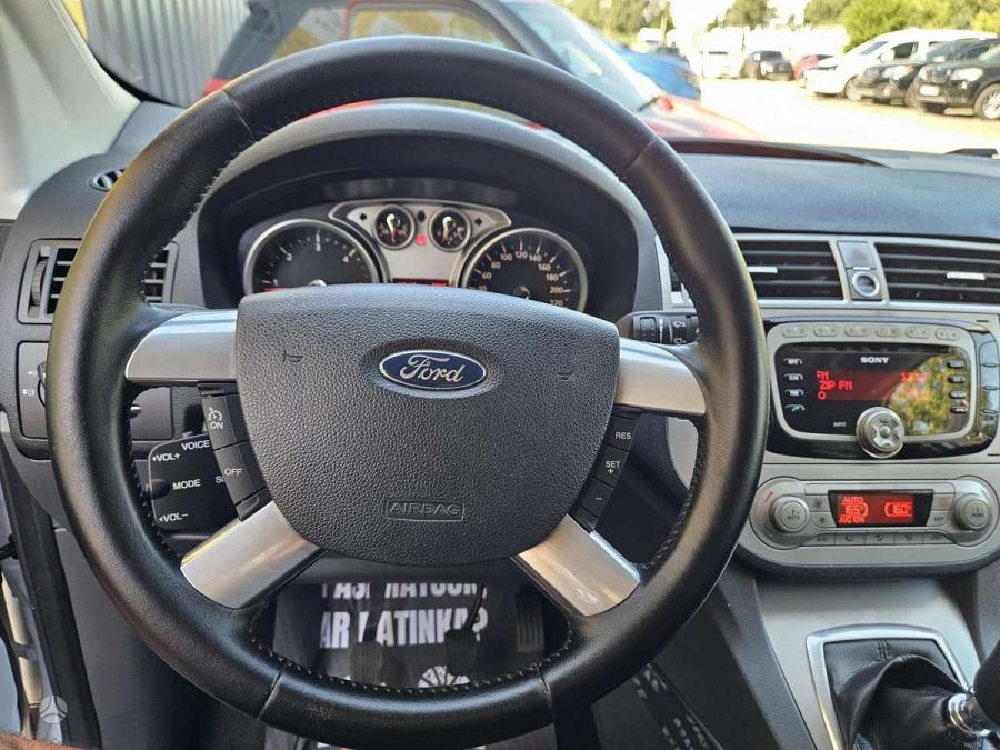 White Ford Kuga 2010 in Siauliai, with an engine capacity of 2.00 L and mileage of 254 thousand km for 5950 €, photo 18 on AUTOMOTO.COM.LV