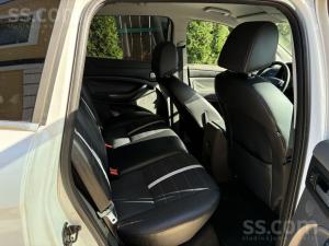 Balts Ford Kuga 2010 Daugavpils, ar dzinēja tilpumu 2.00 L un nobraukumu 0 tūkst. km par 5650 €, foto 13 vietnē AUTOMOTO.COM.LV