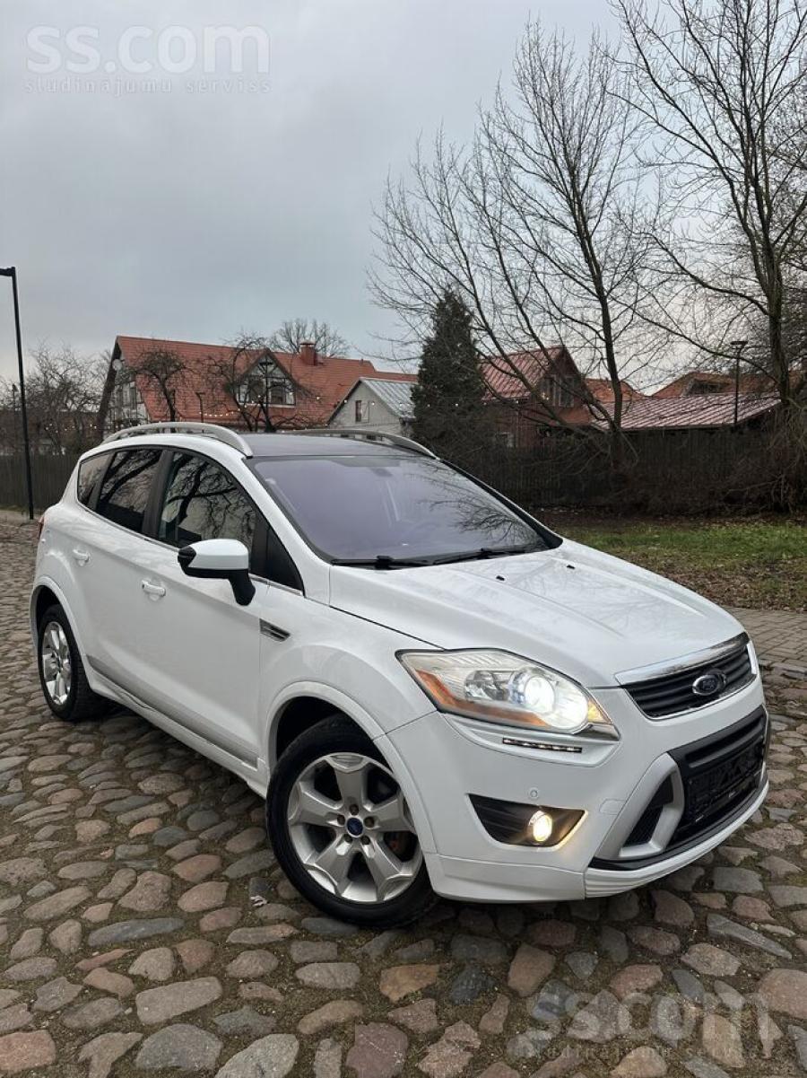 White Ford Kuga 2011 in Jelgava, with an engine capacity of 2.00 L and mileage of 212 thousand km for 6500 €, photo 1 on AUTOMOTO.COM.LV