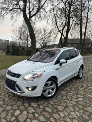 White Ford Kuga 2011 in Jelgava, with an engine capacity of 2.00 L and mileage of 212 thousand km for 6500 €, photo 2 on AUTOMOTO.COM.LV