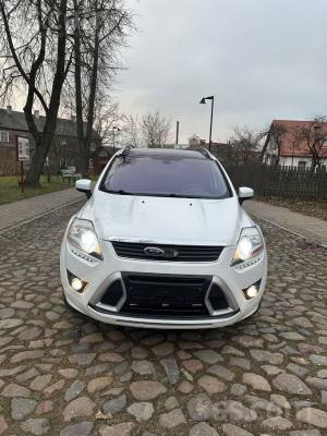 White Ford Kuga 2011 in Jelgava, with an engine capacity of 2.00 L and mileage of 212 thousand km for 6500 €, photo 3 on AUTOMOTO.COM.LV