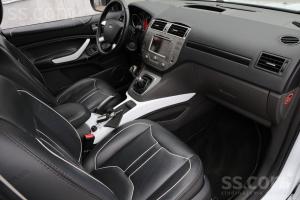Balts Ford Kuga 2011 Tukums, ar dzinēja tilpumu 2.00 L un nobraukumu 277 tūkst. km par 6900 €, foto 9 vietnē AUTOMOTO.COM.LV