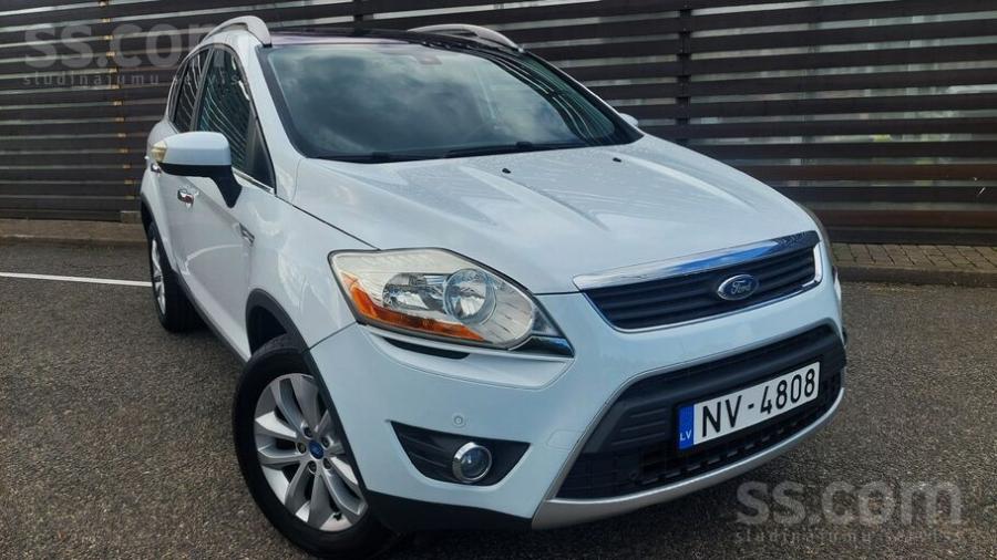 White Ford Kuga 2011 in Riga, with an engine capacity of 2.00 L and mileage of 262 thousand km for 6400 €, photo 1 on AUTOMOTO.COM.LV