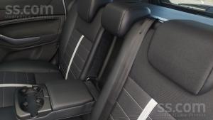 White Ford Kuga 2011 in Riga, with an engine capacity of 2.00 L and mileage of 262 thousand km for 6400 €, photo 8 on AUTOMOTO.COM.LV