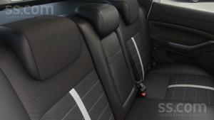 White Ford Kuga 2011 in Riga, with an engine capacity of 2.00 L and mileage of 262 thousand km for 6400 €, photo 9 on AUTOMOTO.COM.LV