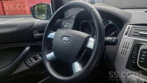 White Ford Kuga 2011 in Riga, with an engine capacity of 2.00 L and mileage of 262 thousand km for 6400 €, photo 24 on AUTOMOTO.COM.LV