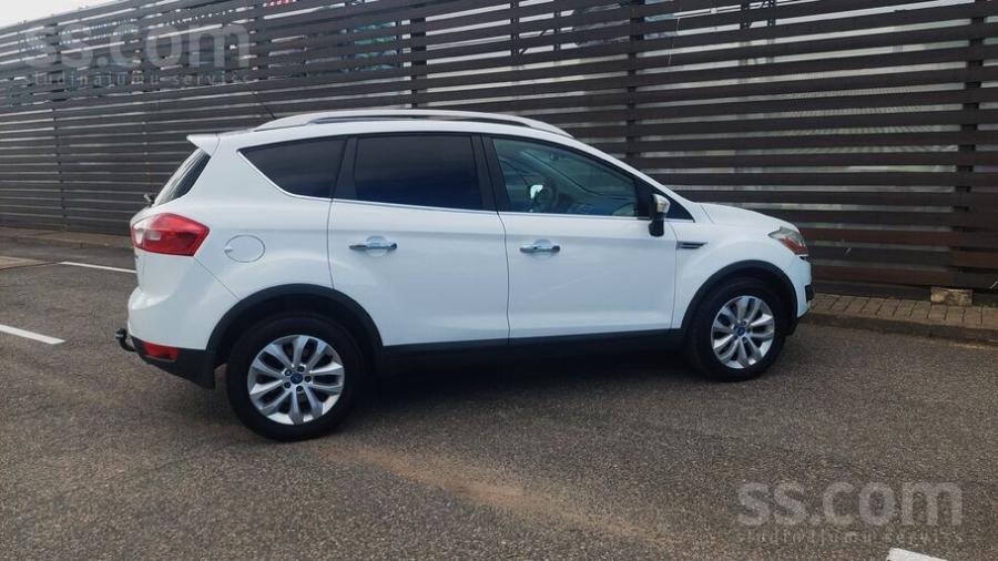 White Ford Kuga 2011 in Riga, with an engine capacity of 2.00 L and mileage of 262 thousand km for 6400 €, photo 26 on AUTOMOTO.COM.LV