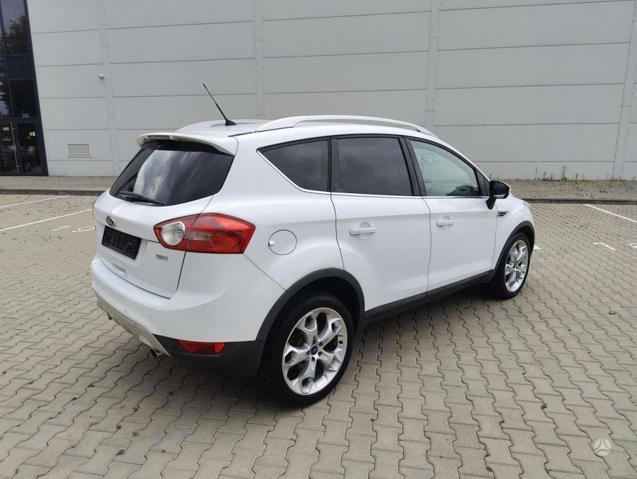 Balts Ford Kuga 2011 Kauņa, ar dzinēja tilpumu 2.00 L un nobraukumu 118 tūkst. km par 5900 €, foto 5 vietnē AUTOMOTO.COM.LV