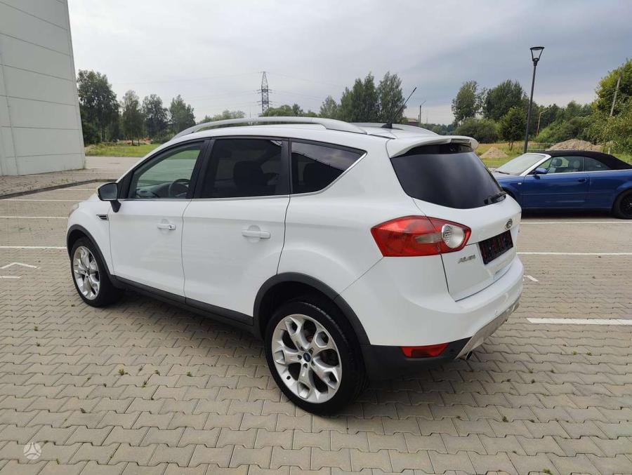 Balts Ford Kuga 2011 Kauņa, ar dzinēja tilpumu 2.00 L un nobraukumu 118 tūkst. km par 5900 €, foto 7 vietnē AUTOMOTO.COM.LV