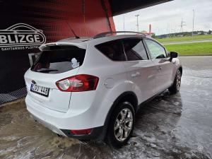 White Ford Kuga 2011 in Mazeikiai, with an engine capacity of 2.00 L and mileage of 294 thousand km for 5100 €, photo 3 on AUTOMOTO.COM.LV