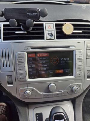 White Ford Kuga 2011 in Mazeikiai, with an engine capacity of 2.00 L and mileage of 294 thousand km for 5100 €, photo 18 on AUTOMOTO.COM.LV